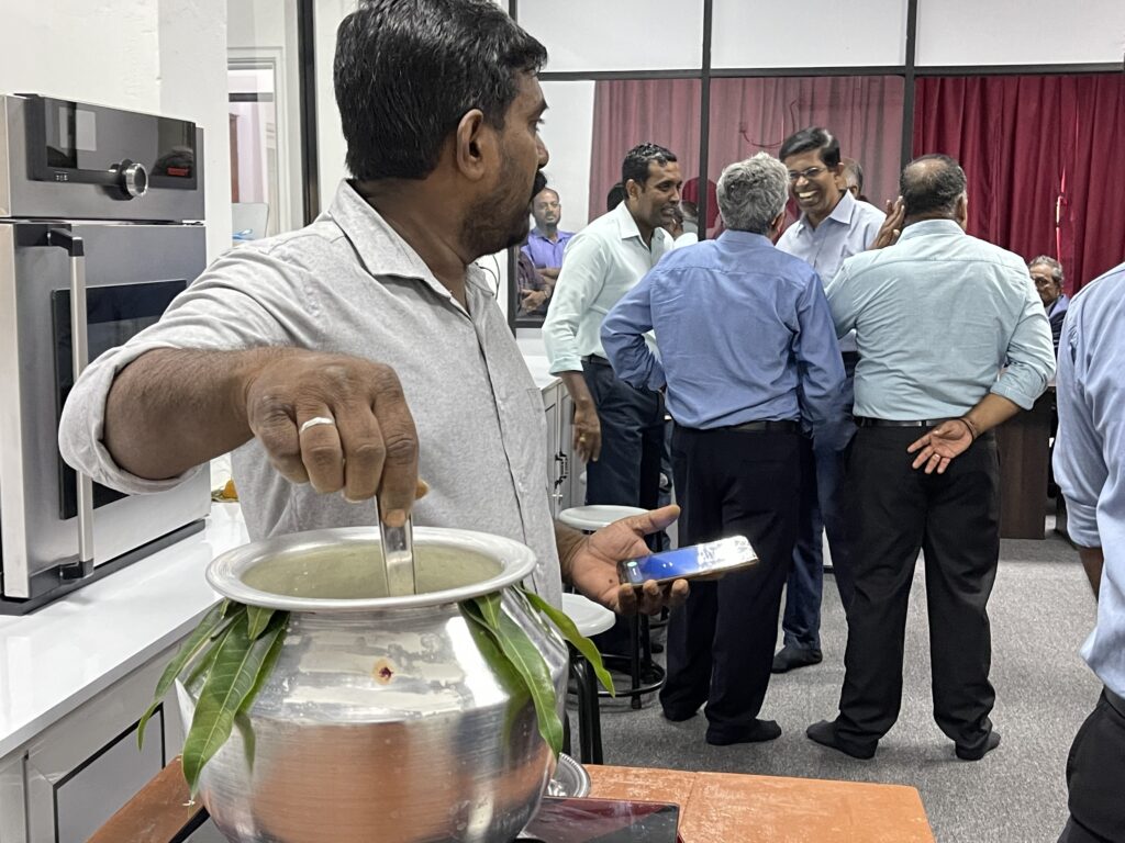 New building of the battery research laboratory opened in Physics ...